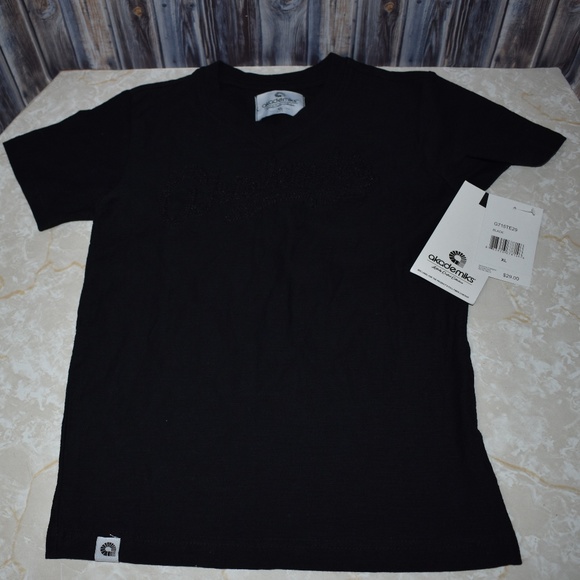 Akademiks | Shirts & Tops | Akademiks Logo Black Kids Shirt Sz 7 New ...